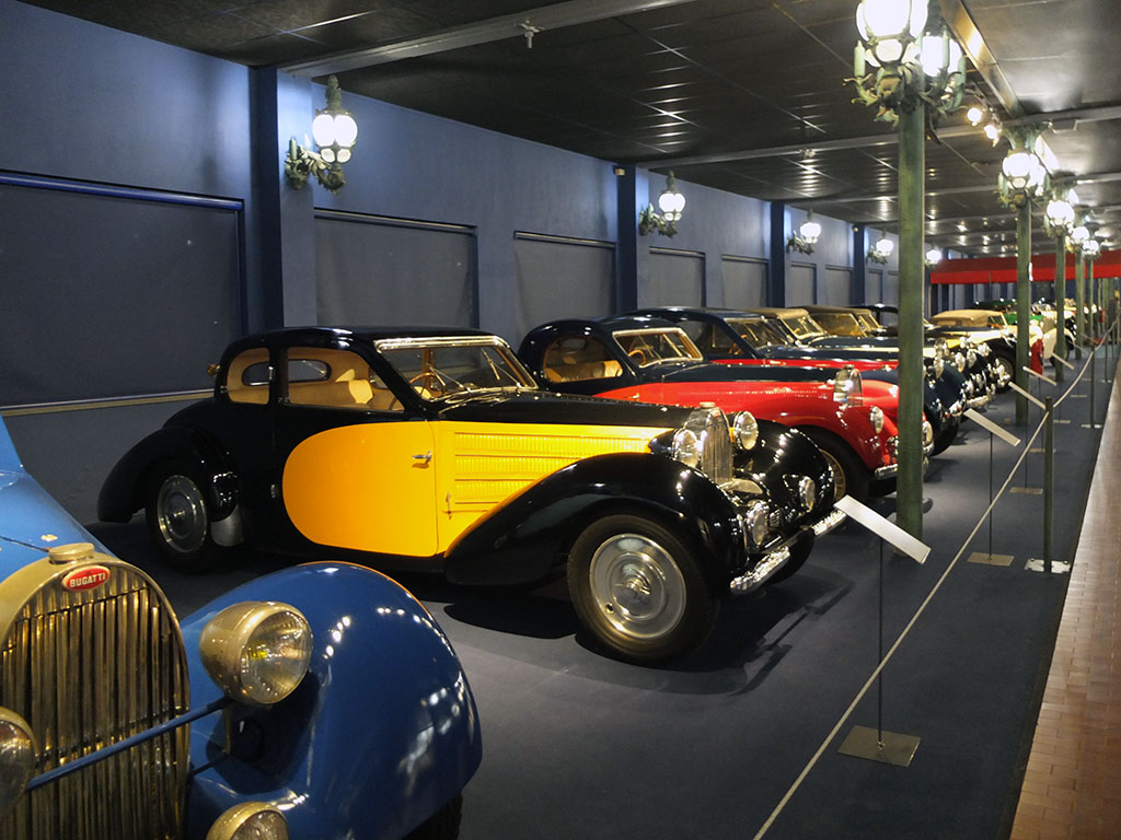 Plein phare sur l'exposition "incomparables Bugatti" - cité de l ...