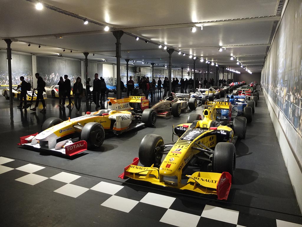 Quand le phénomène POG fait étape à la cité de l'auto de Mulhouse ...